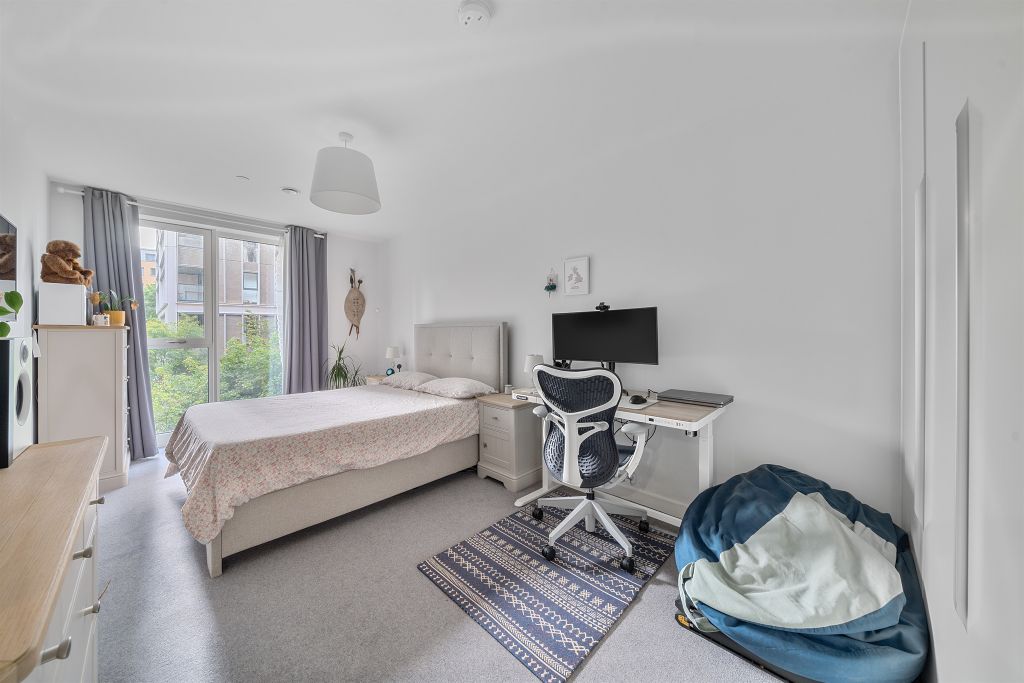 Heygate Street, London SE17, 2 bed flat for sale, £680,000 | PrimeLocation