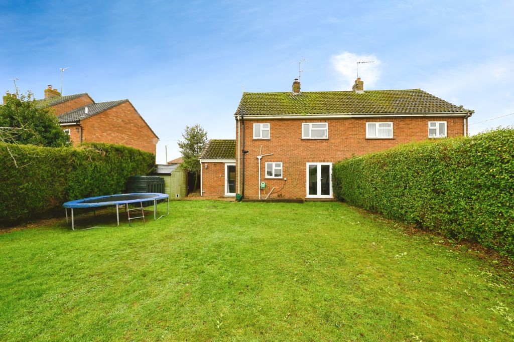 Harewood, Docking, King's Lynn, Norfolk PE31, 3 bed semi-detached house ...