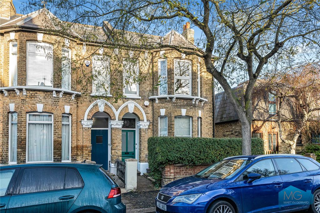 Hertford Road, East Finchley, London N2, 2 bed flat for sale, £675,000 ...