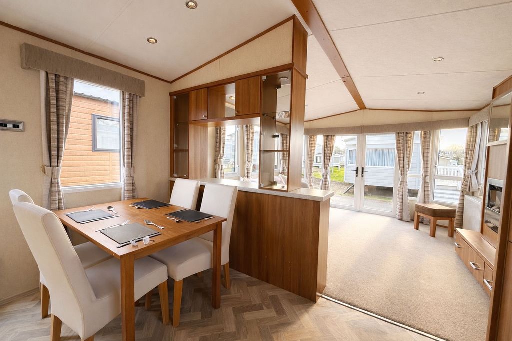 The Fairway, Sandown PO36, 2 bed mobile/park home for sale, £39,950 ...