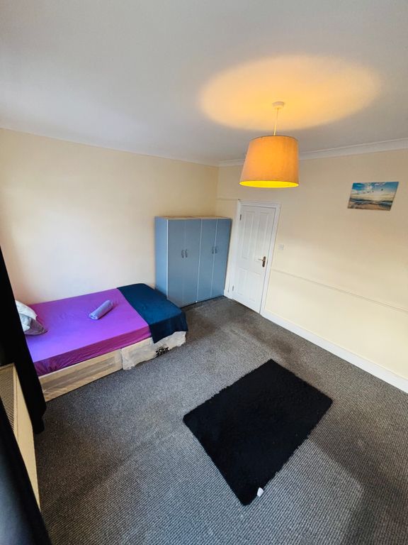 Natal Road, London SW16, Room to rent, £800 pcm | PrimeLocation