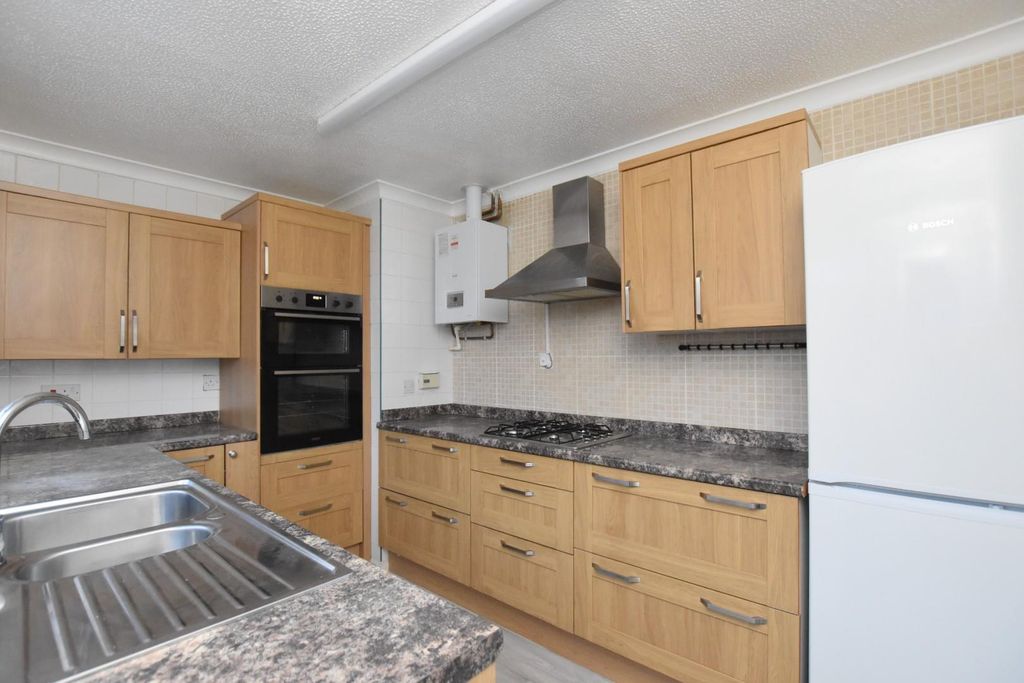 Holly Road, St. Marys Bay, Romney Marsh TN29, 2 bed semi-detached ...