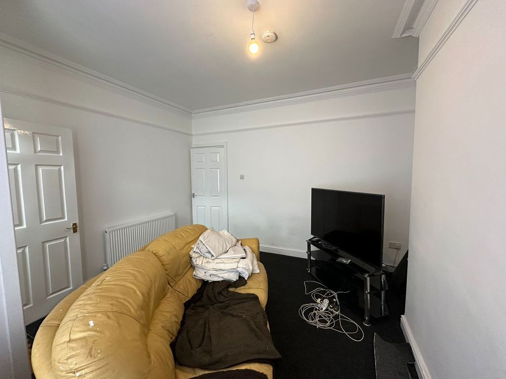 Abbey Hey Lane, Abbey Hey, Manchester M18, 3 bed terraced house for ...