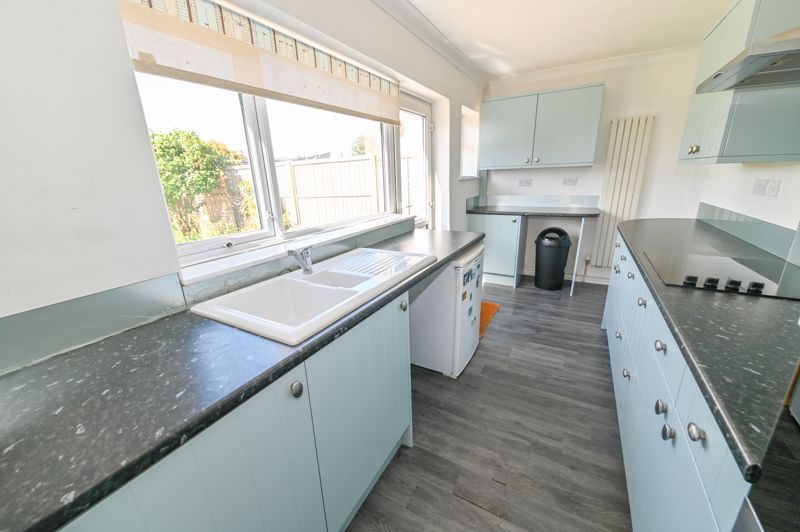 Masefield Crescent, Cowplain PO8, 3 bed semi-detached house for sale, £ ...