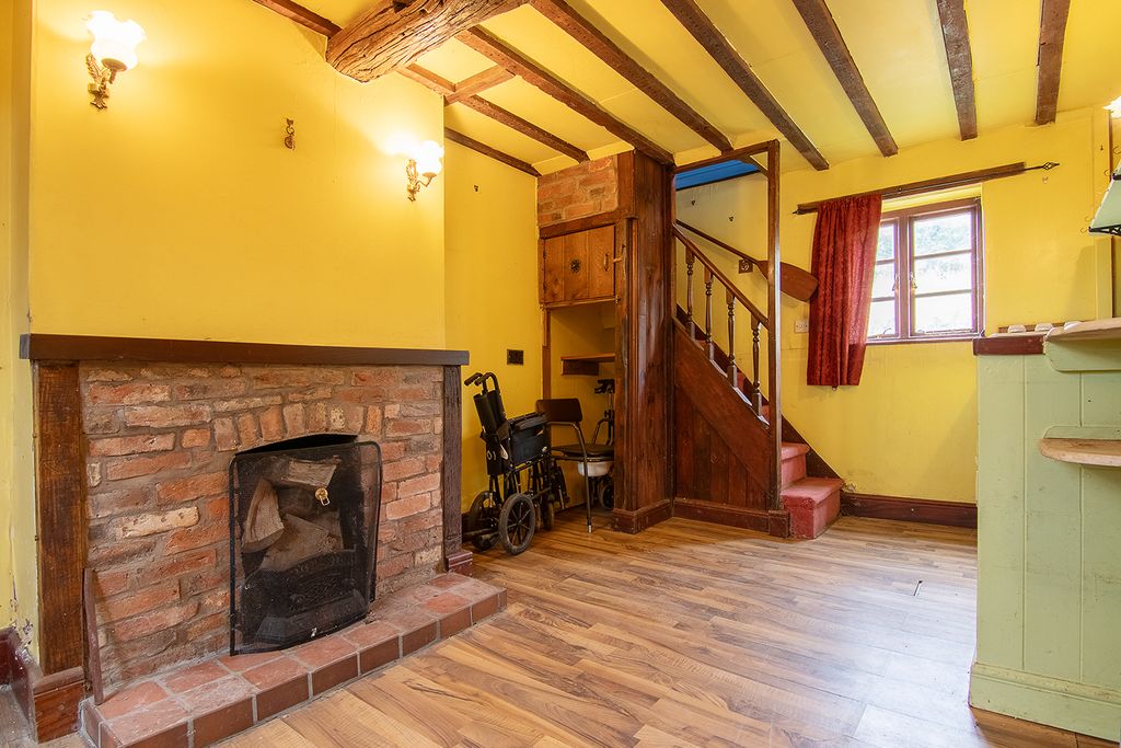 Mill Hill, Lubenham LE16, 3 bed semi-detached house for sale, £120,000 ...