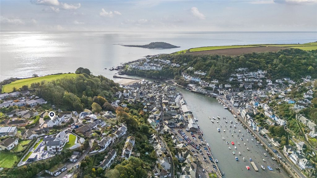 Barbican Hill, Looe, Cornwall PL13, 4 bed detached house for sale, £ ...