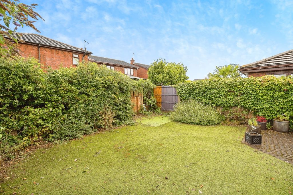 Overleigh Drive, Wrexham LL13, 3 bed detached house for sale, £220,000 ...