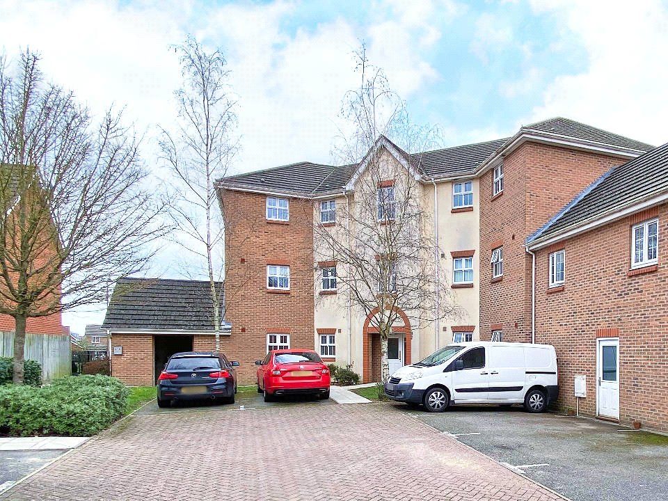 Badger Way, Aldershot, Hampshire GU12, 2 bed flat for sale, £225,000 ...