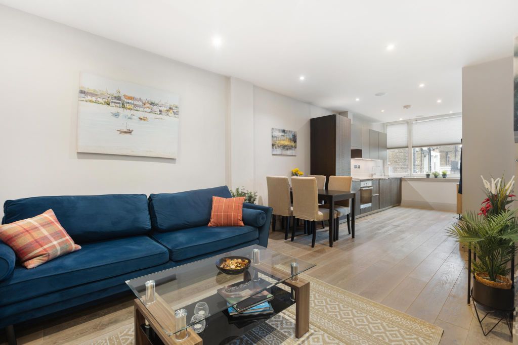Fulham Road, London SW6, 2 bed flat for sale, £750,000 | PrimeLocation