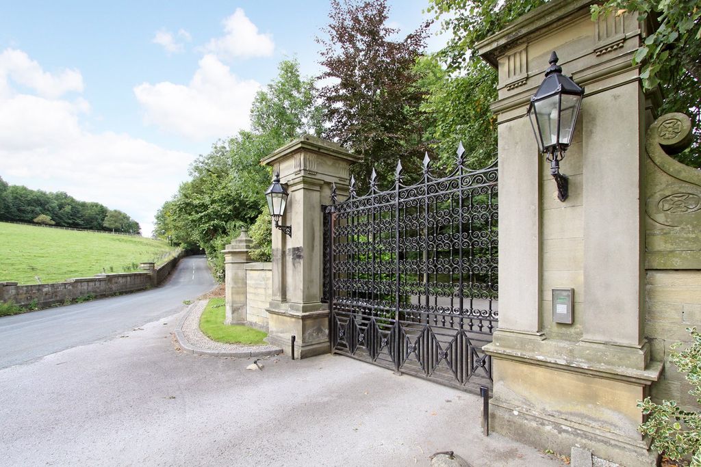 Eshton Hall, Skipton, North Yorkshire BD23, 2 bed flat for sale, £ ...