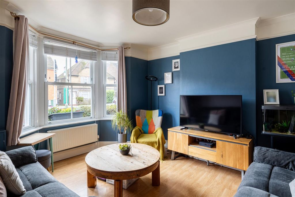 St. Johns Road, Redhill RH1, 4 bed semi-detached house for sale, £ ...