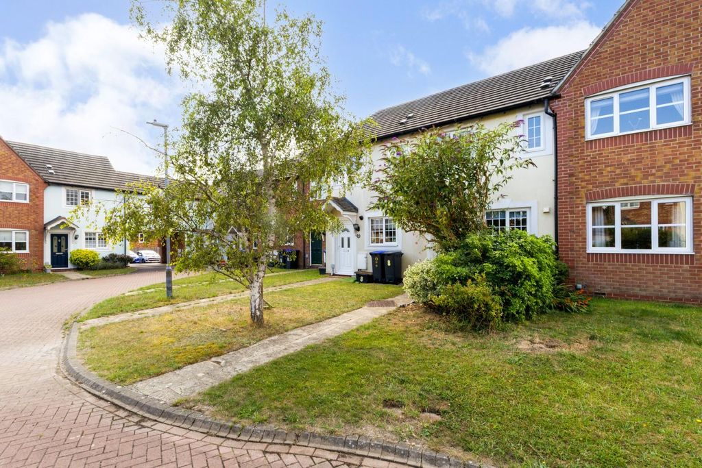 Christopher Close, Salisbury SP2, 2 bed terraced house for sale ...