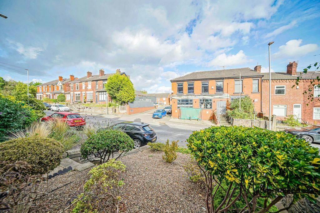 Mosley Common Road, Worsley M28, 2 bed terraced house for sale, £ ...
