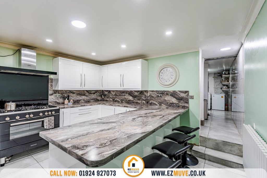 Camberley Street, Leeds LS11, 4 bed terraced house for sale, £210,000 ...