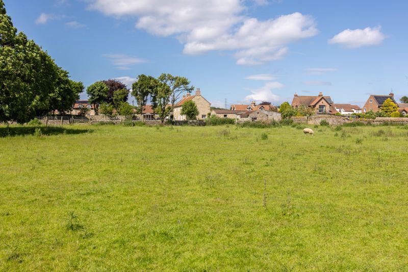 Irton, Scarborough YO12, 4 bed detached house for sale, £650,000 ...