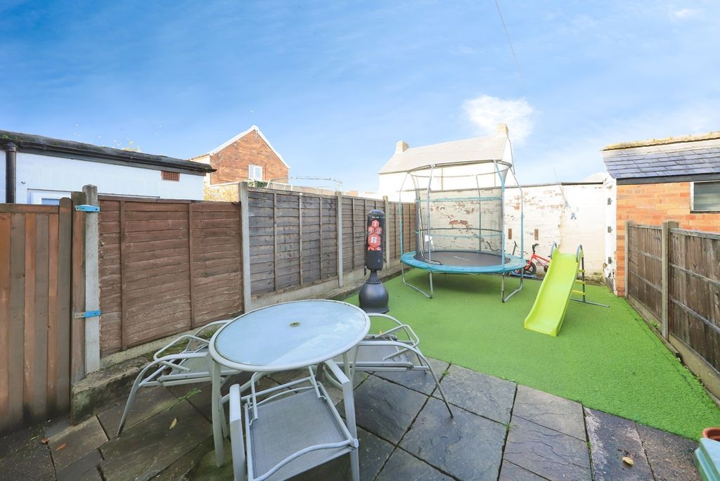 Habberley Street, Kidderminster, Worcestershire DY11, 2 bed terraced ...
