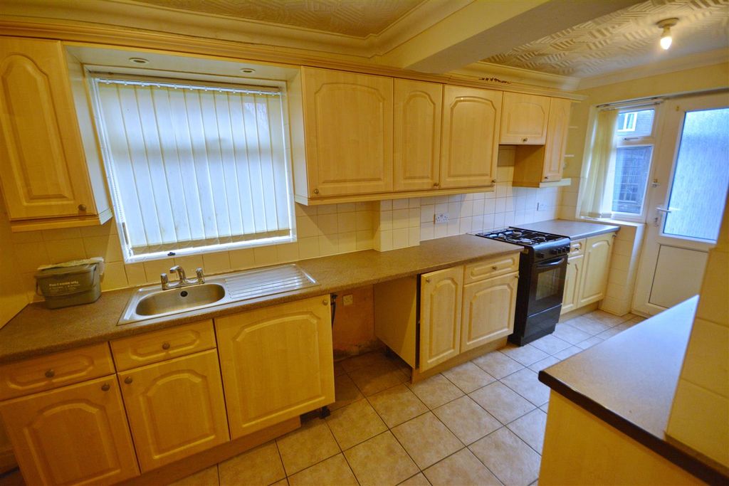 Ilfracombe Road, Sutton Leach, St. Helens WA9, 3 bed semi-detached ...