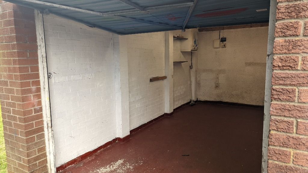 Forrester Park Loan, Corstorphine, Edinburgh EH12, Parking/garage to ...