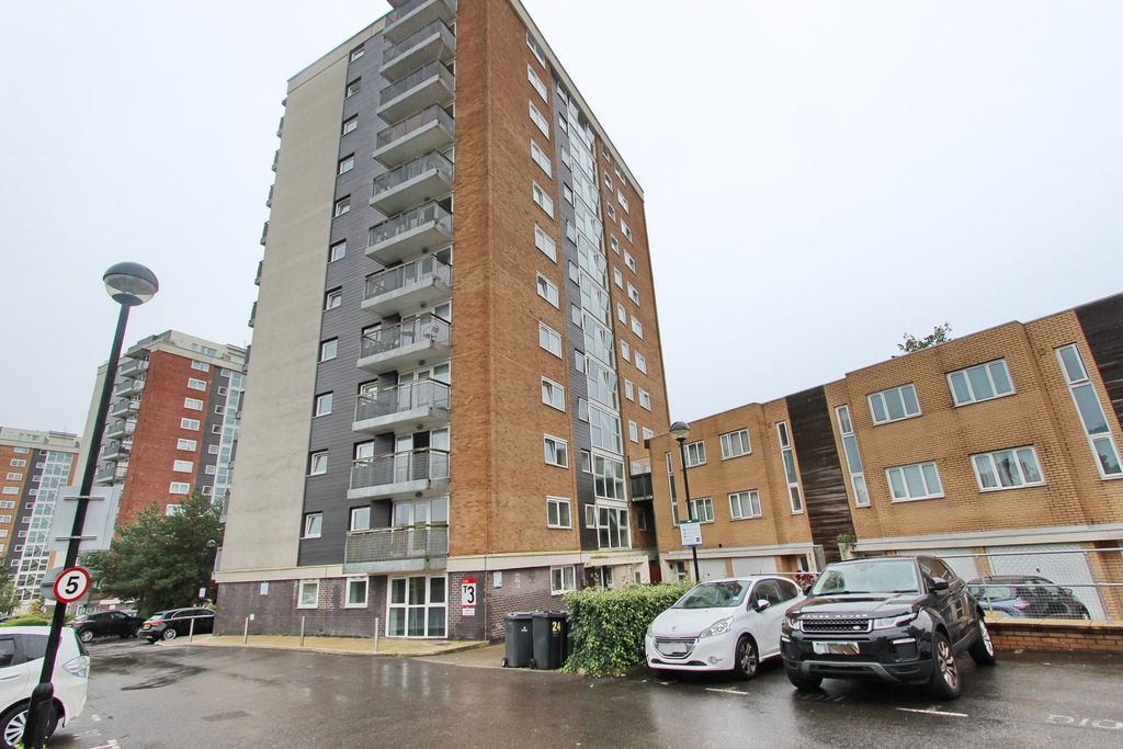 Lakeside Rise, Manchester M9, 1 bed flat to rent | PrimeLocation