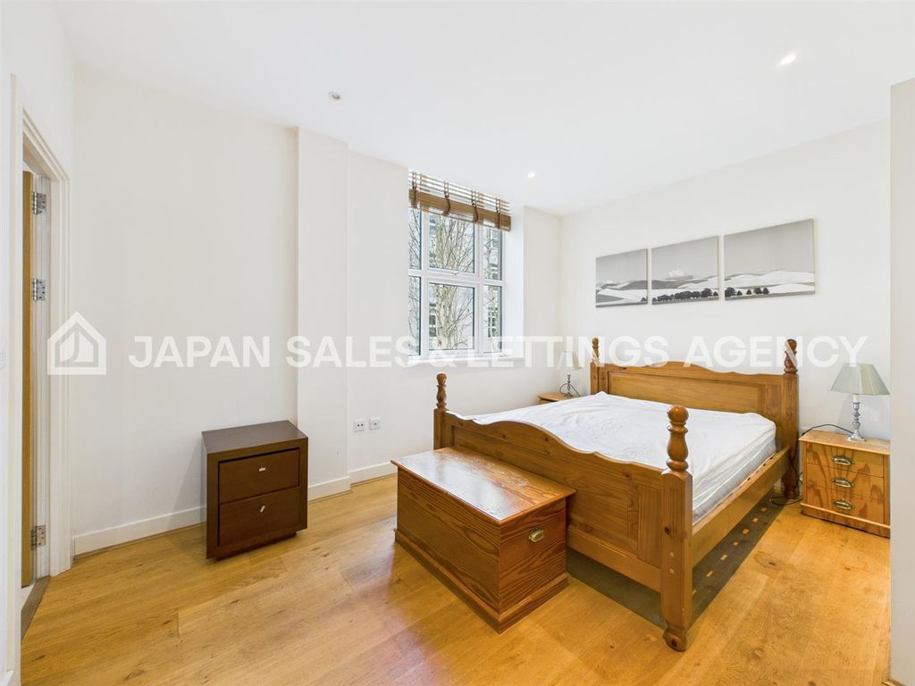 Bromyard House, Acton W3, 2 bed flat for sale, £385,000 | PrimeLocation