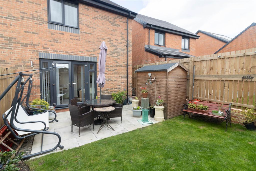 Thistle Way, Callerton, Newcastle-Upon Tyne NE5, 3 bed semi-detached ...