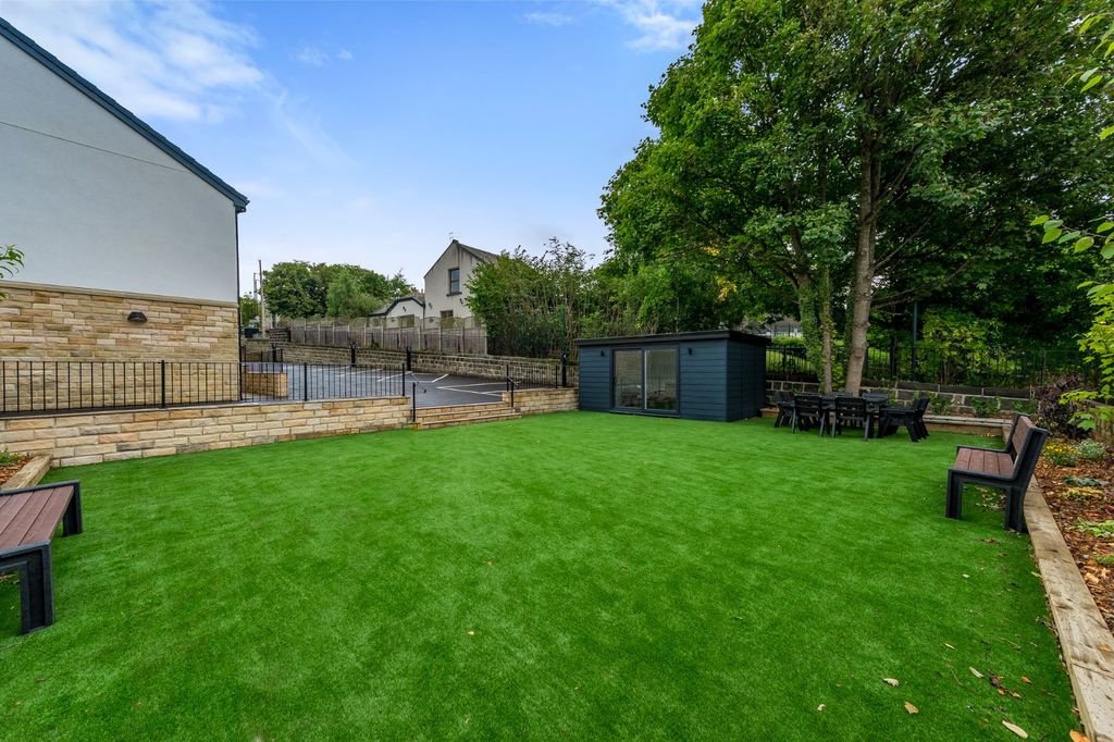 Brookland House, Harper Lane, Yeadon, Leeds, West Yorkshire LS19, New ...
