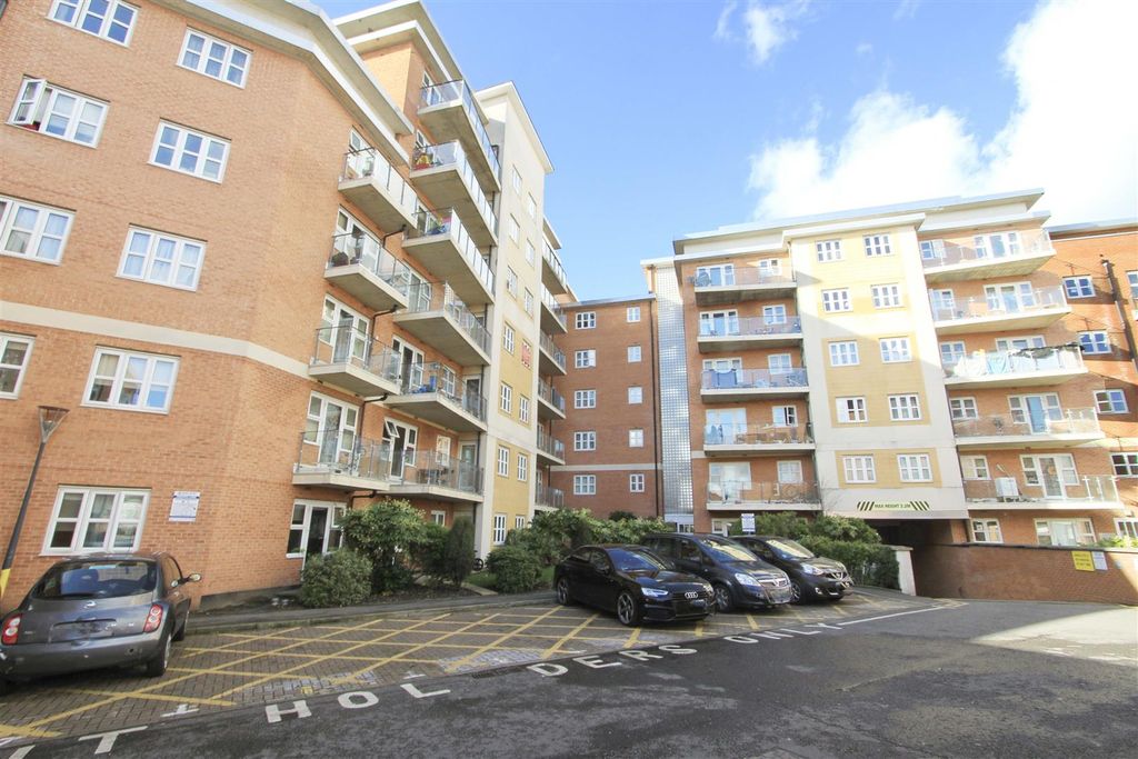 Stanley Road, Harrow HA2, 1 bed flat for sale, £250,000 | PrimeLocation