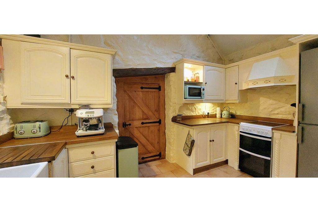 Nant Bwlch Yr Haiarn, Trefriw LL27, 2 bed cottage for sale, £350,000 ...