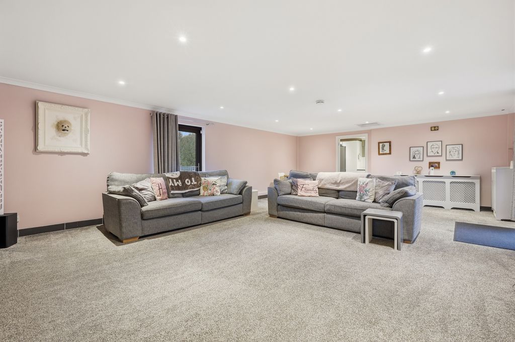 Priory Road, Tiptree CO5, 10 bed detached house for sale, £2,250,000 ...