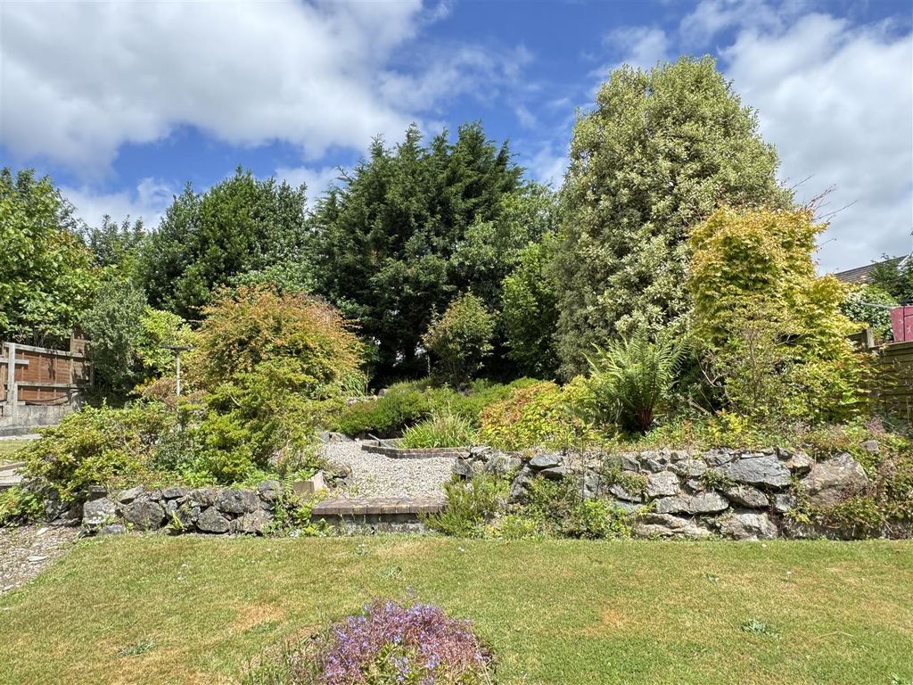 Morcom Close, St. Austell PL25, 3 bed semi-detached bungalow for sale ...