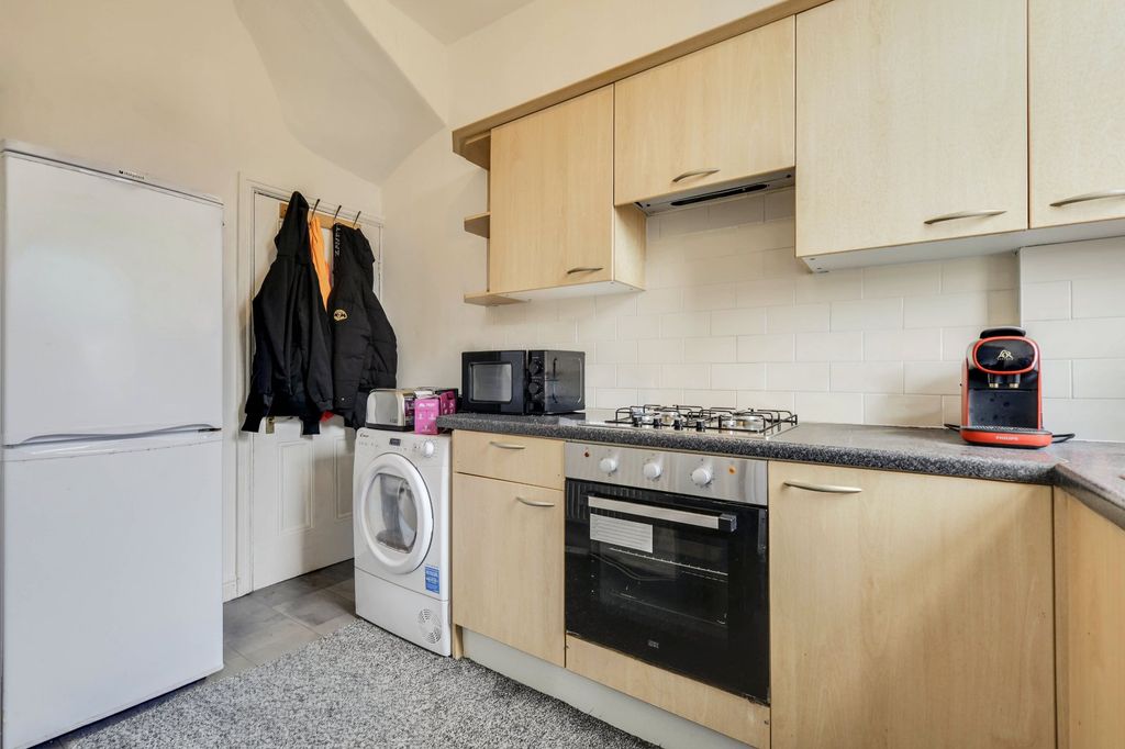 Salisbury Road, Leeds, West Yorkshire LS12, 2 bed terraced house for ...