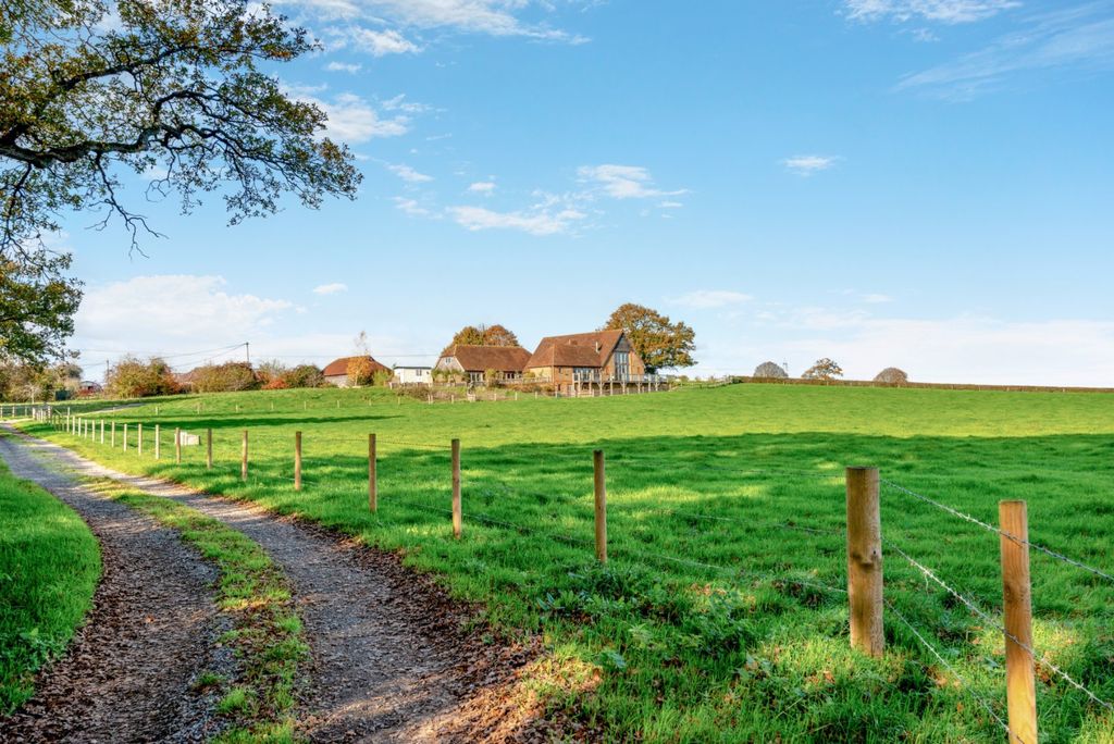 Wisborough Green, Billingshurst, West Sussex RH14, 5 bed detached house ...