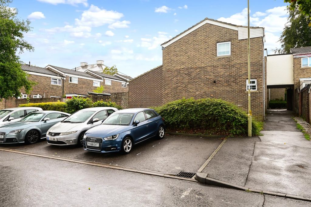 Dryden Close, Basingstoke RG24, 3 bed end terrace house for sale, £ ...