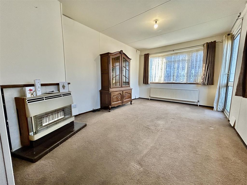 Mount Pleasant, Minster, Ramsgate CT12, 1 bed property for sale, £ ...