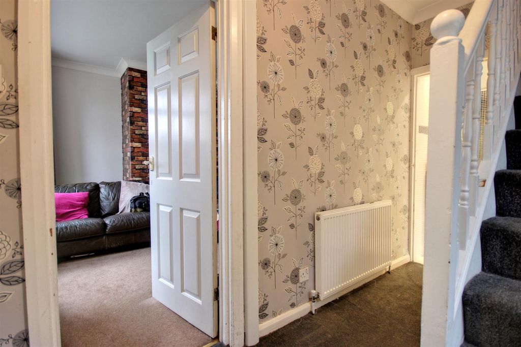 Endike Lane, Hull HU6, 3 bed semi-detached house for sale, £149,950 ...
