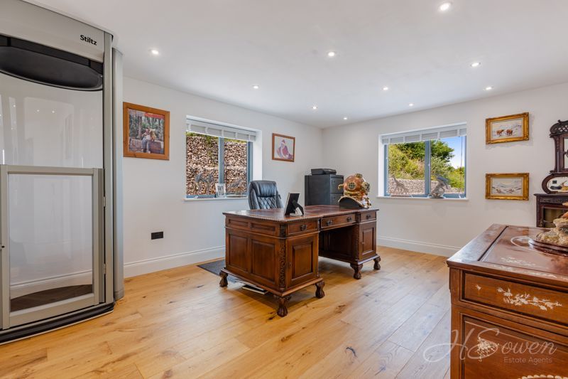 Edginswell Lane, Torquay TQ2, 6 bed detached house for sale, £900,000 ...