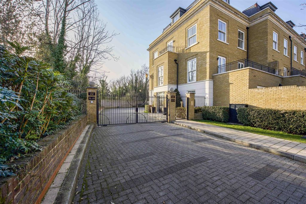 Brewery Lane, Twickenham TW1, 4 bed end terrace house to rent, £5,000 ...
