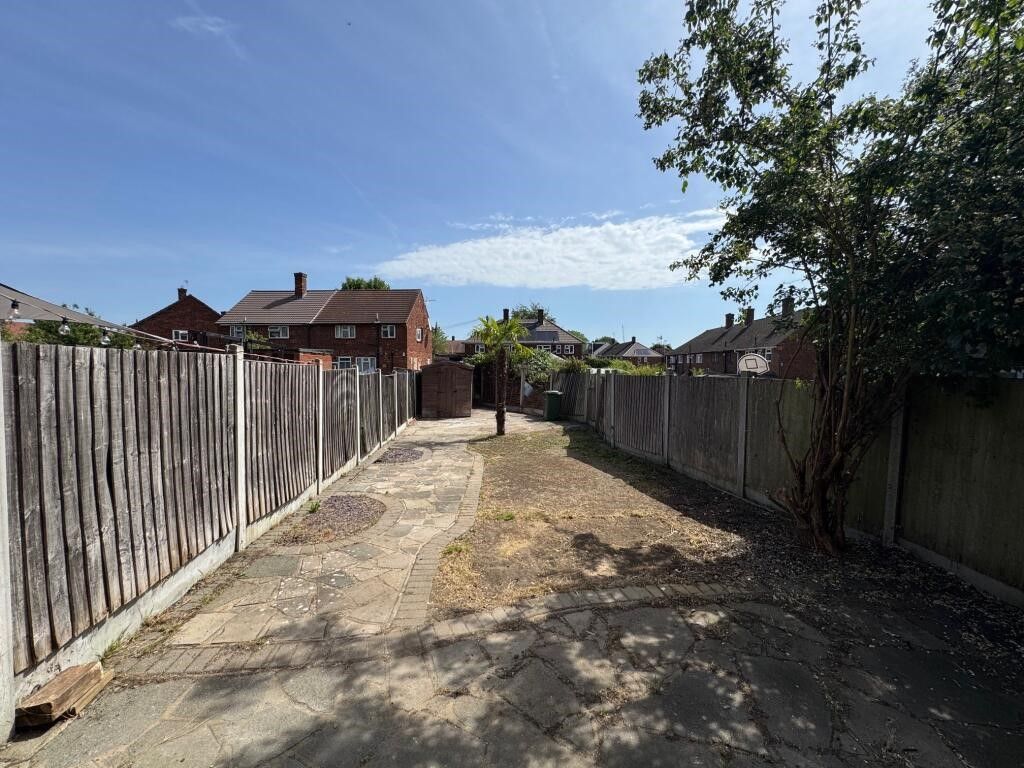 Daventry Road, Romford RM3, 2 bed terraced house to rent, £1,750 pcm ...