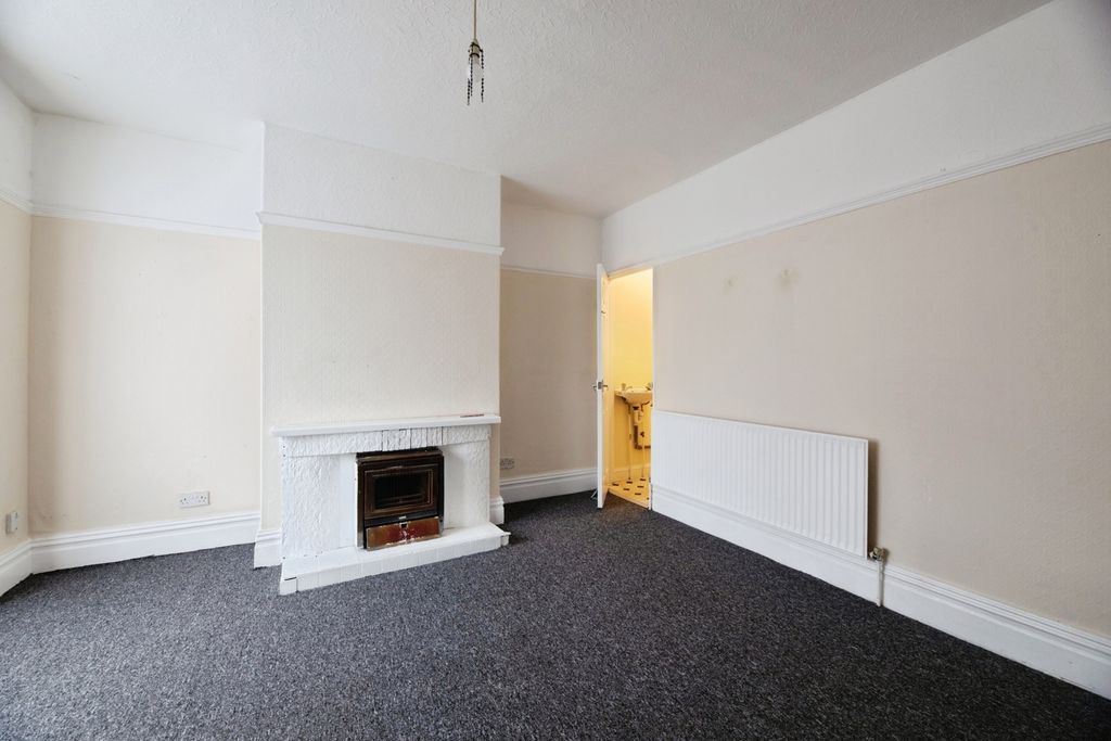 Coniston Avenue, Barking IG11, 2 bed terraced house for sale, £375,000 ...