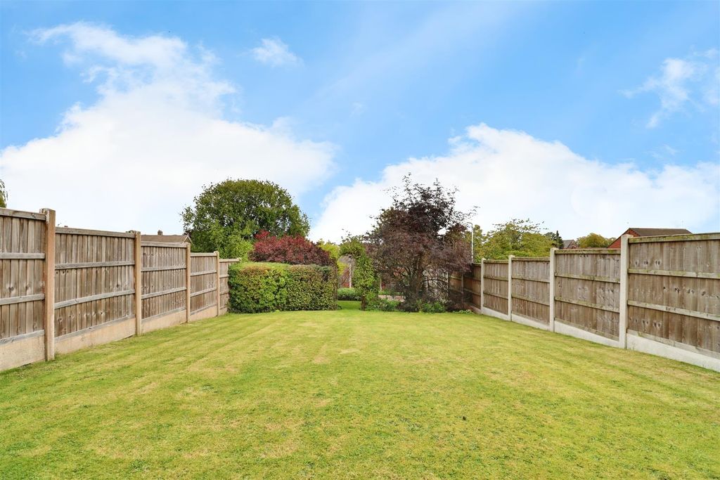 Acacia Grove, Newcastle ST5, 3 bed semi-detached house for sale, £ ...