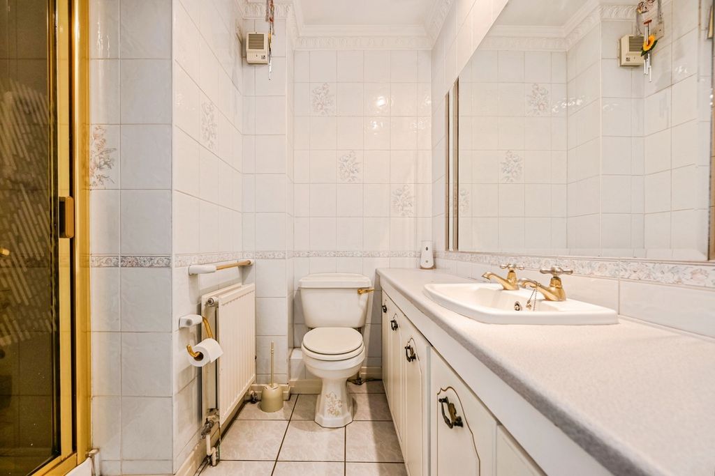 Mossley Hill Drive, Liverpool, Merseyside L17, 2 bed flat for sale, £ ...