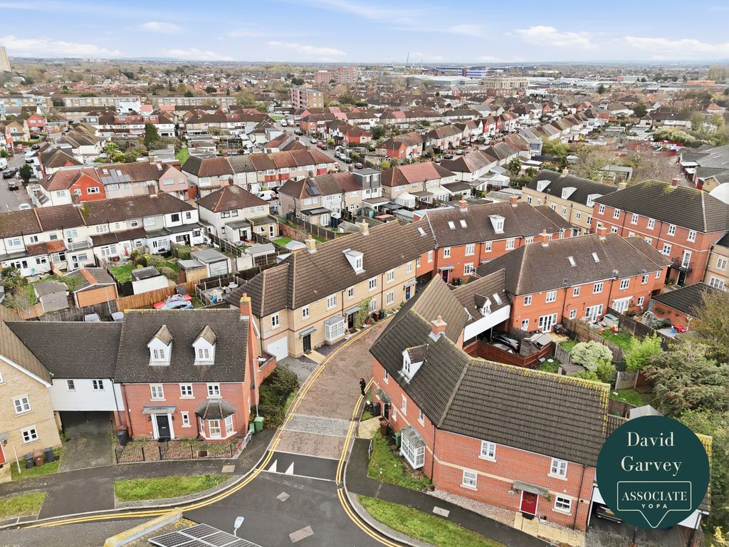 Lockwell Road, Dagenham RM10, 3 bed terraced house for sale, £450,000 ...