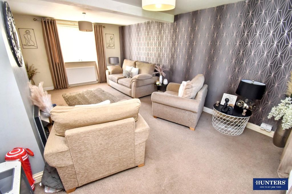 Sturdee Road, Leicester LE2, 3 bed town house for sale, £210,000 ...