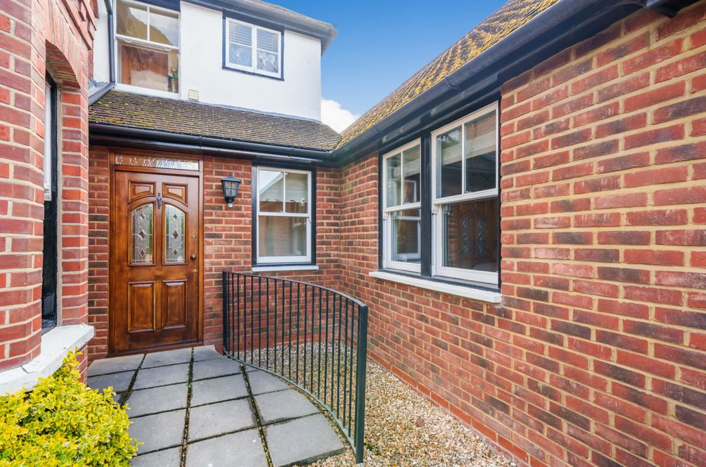 Finchampstead Road, Wokingham, Berkshire RG40, 2 bed bungalow to rent ...