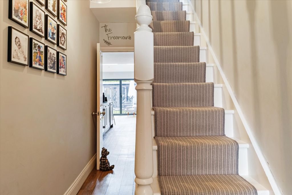 Shortlands Road, Kingston Upon Thames KT2, 3 bed detached house for sale, £1,250,000 | PrimeLocation