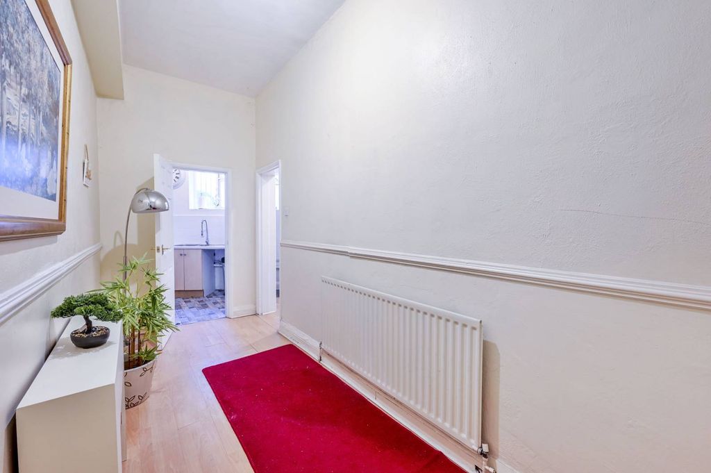 Lupus Street, Pimlico, London SW1V, 1 bed flat for sale, £375,000 ...