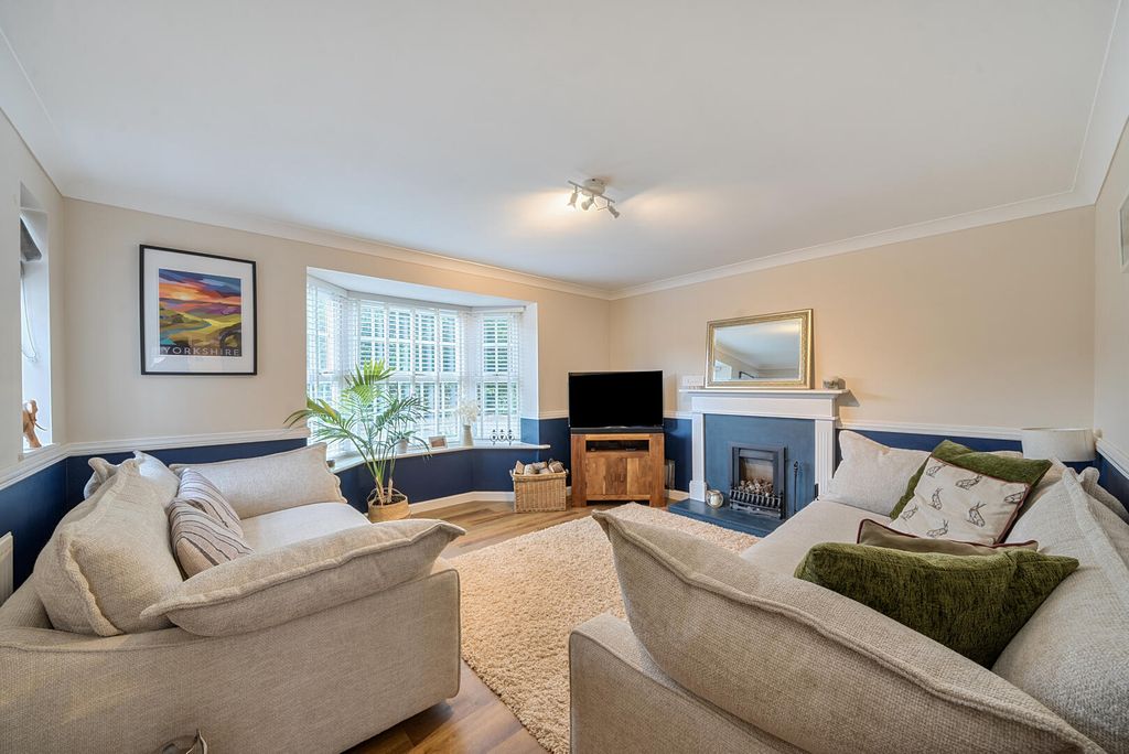 Kingfisher Reach, Collingham, Wetherby, West Yorkshire LS22, 4 bed ...