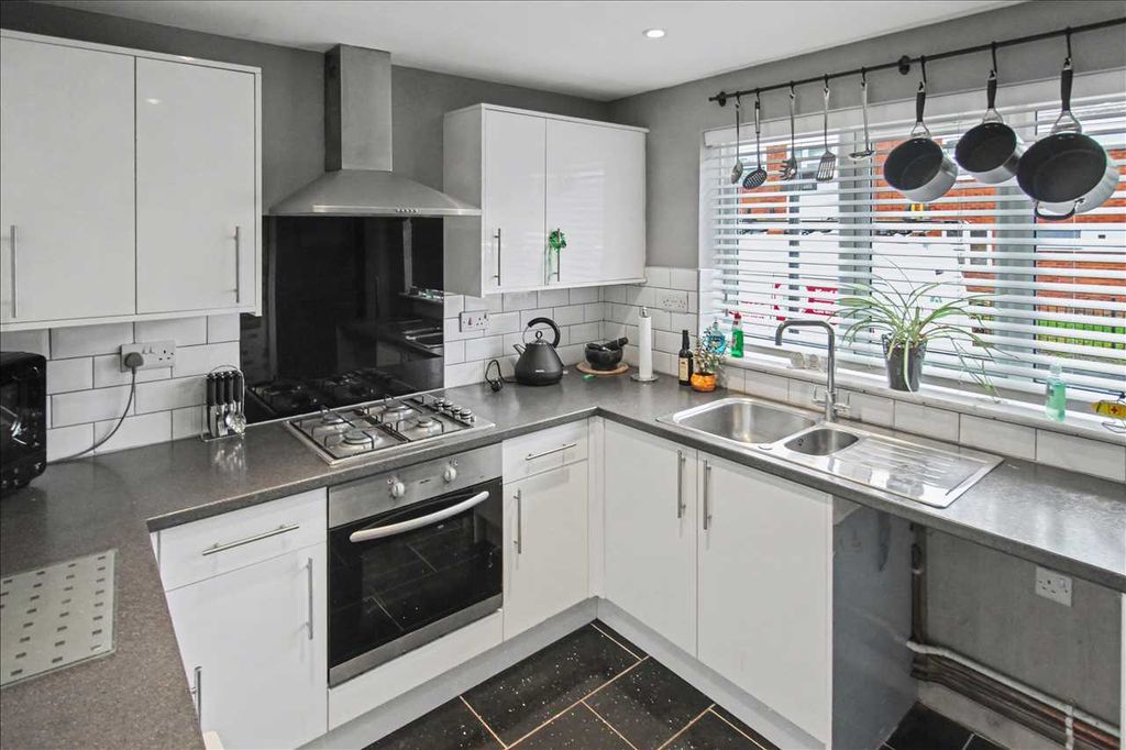 Friar Street, Nottingham NG7, 2 bed terraced house for sale, £160,000 ...