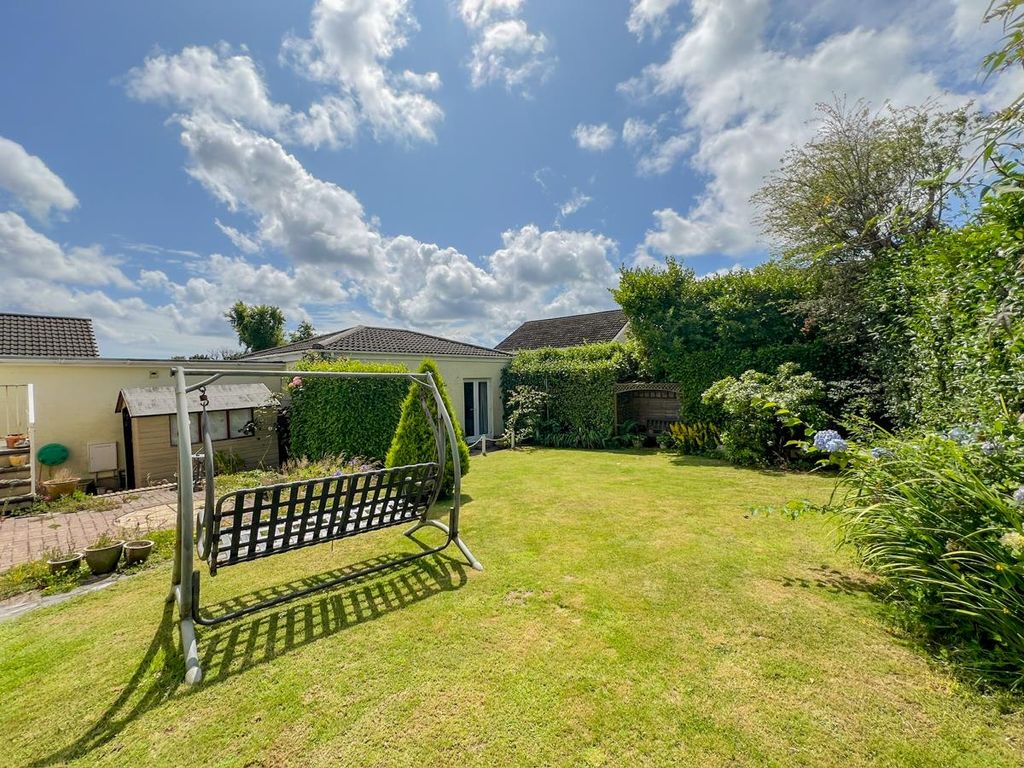 13 Harcroft Avenue, Saddlestone, Douglas IM2, 4 bed detached bungalow ...
