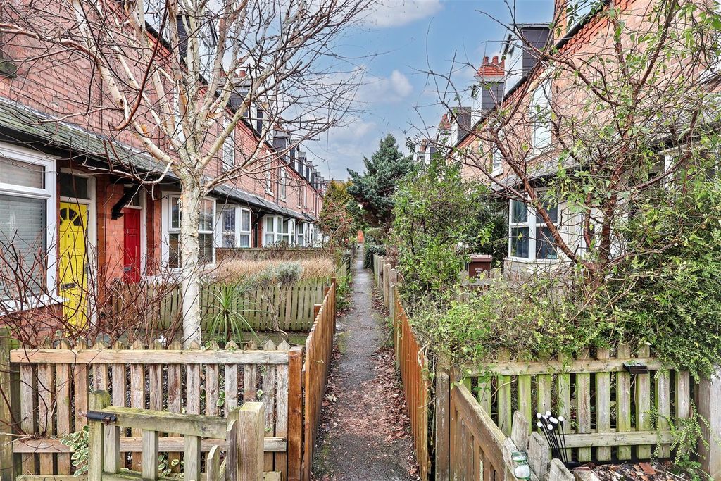 Wycliffe Grove, Mapperley, Nottingham NG3, 3 bed terraced house for ...